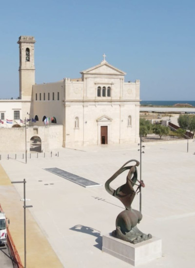 Quindici Molfetta - Nuova piazza della Madonna dei Martiri a Molfetta ... Quindici Molfetta - Nuova piazza della Madonna dei Martiri a Molfetta ...